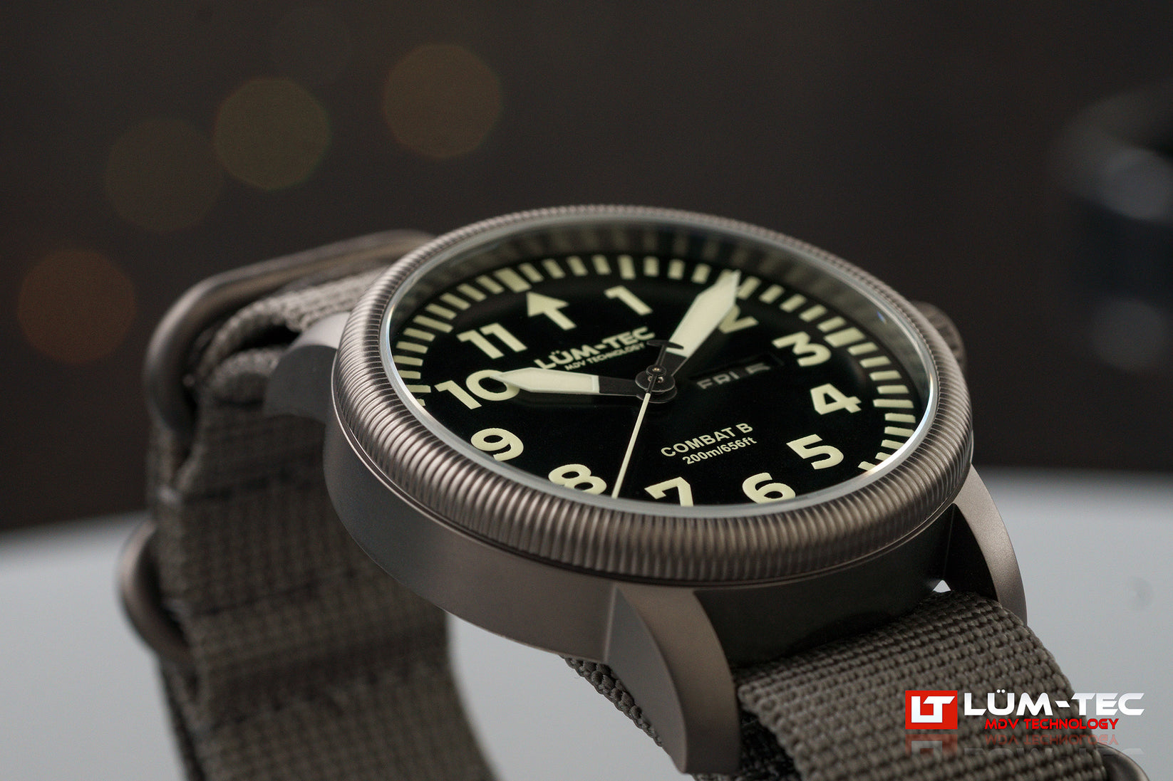 B66 Day Date – LÜM-TEC